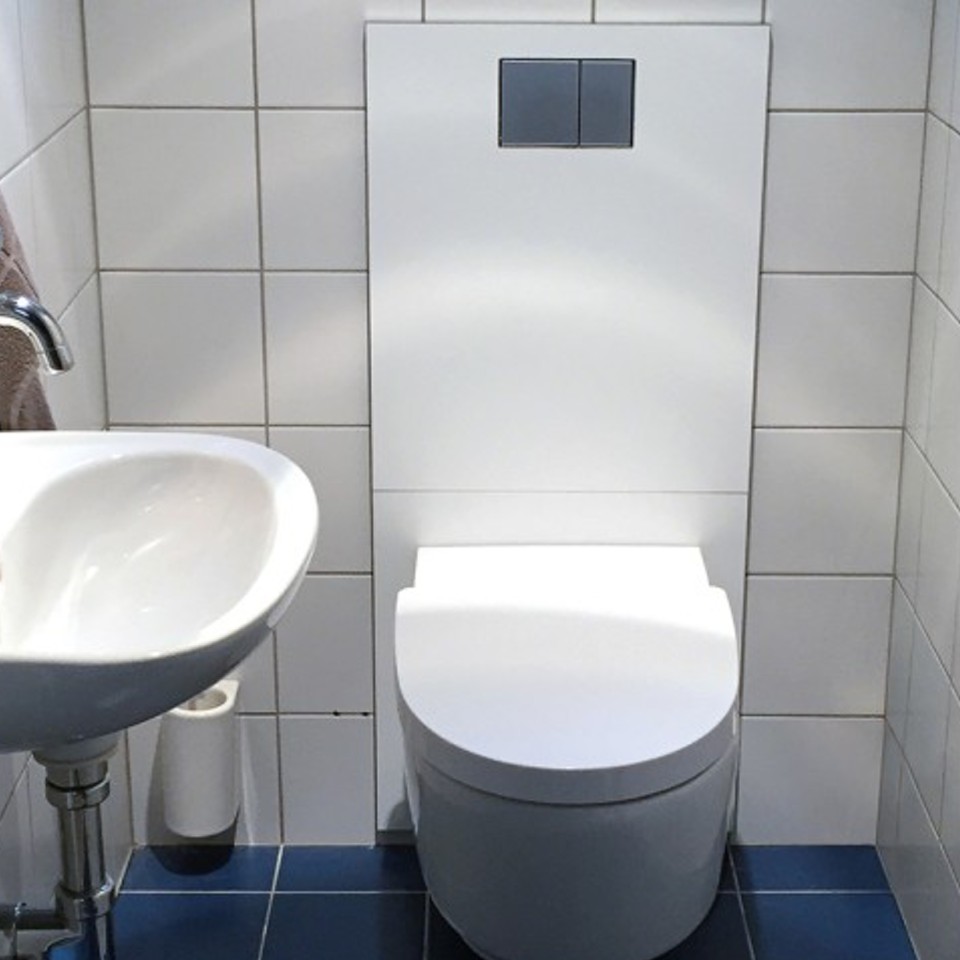 De Geberit AquaClean douchewc: snel en eenvoudig te installeren ...